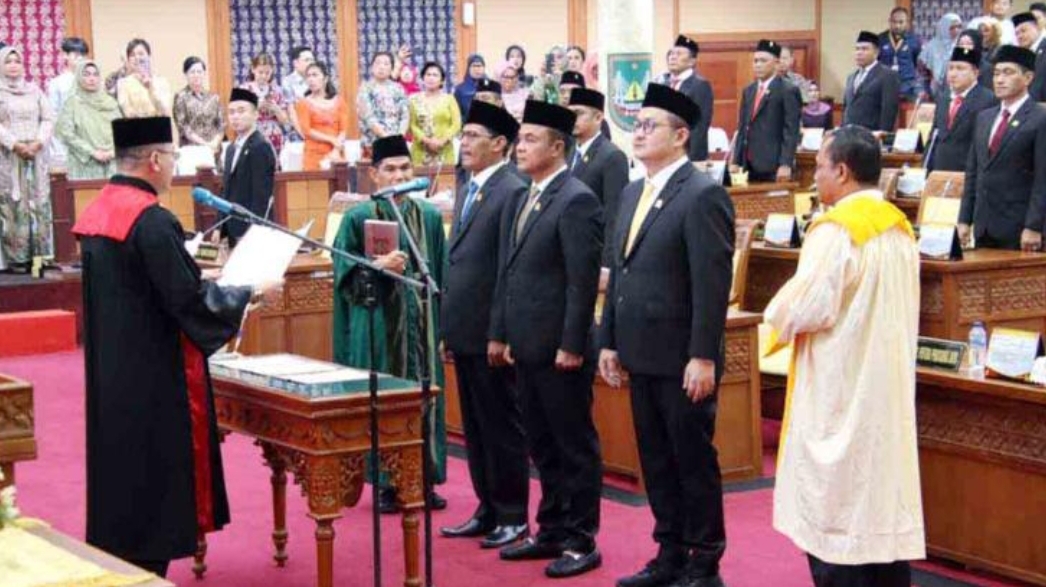 Muhammad Kamaluddin Resmi Dilantik Jadi Ketua DPRD Batam